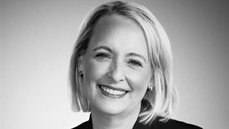 Julie Sweet Biography: Inspiring Journey Of Accenture’s Trailblazing ...